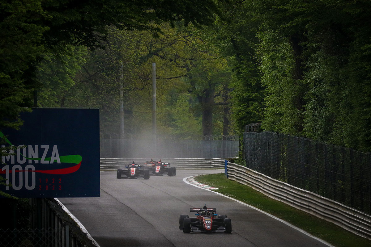 KIC Motorsport enters Formula Regional series with three rookie drivers