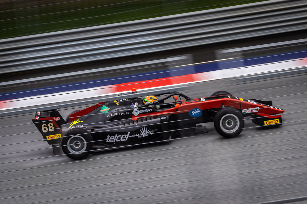 Danish Sebastien Øgaard made his debut as KIC Motorsport driver